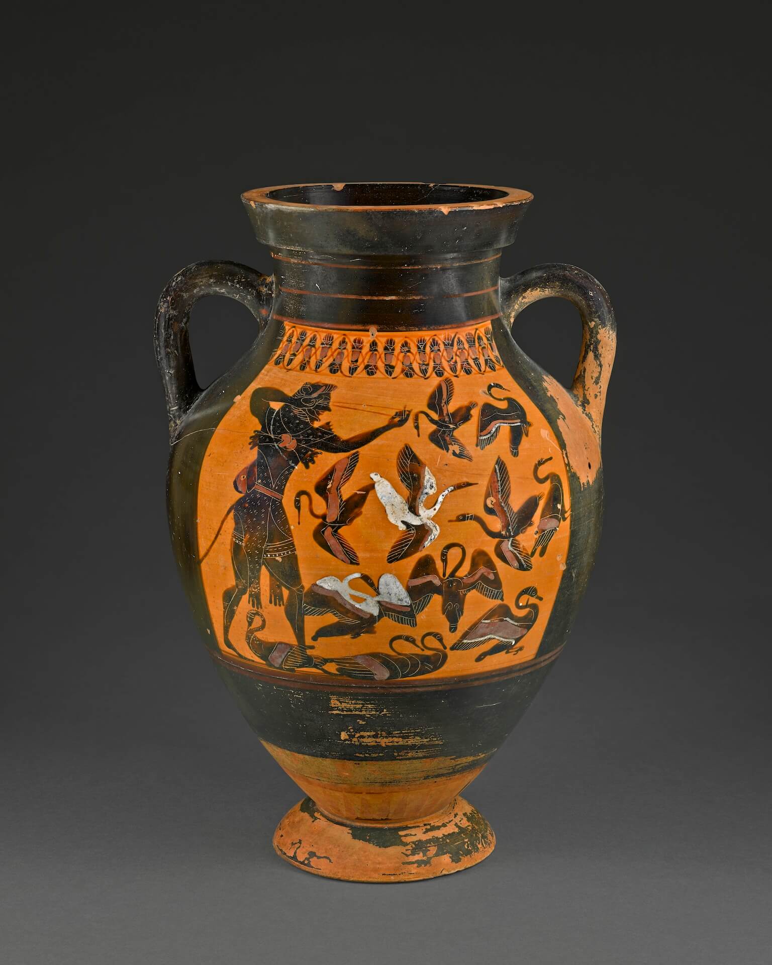 Amphore Héraclès combat les oiseaux du lac Stymphale - Musée de ...